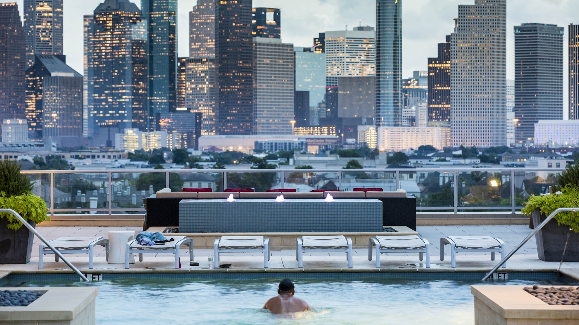 The Sovereign at Regent Square - SWA Group