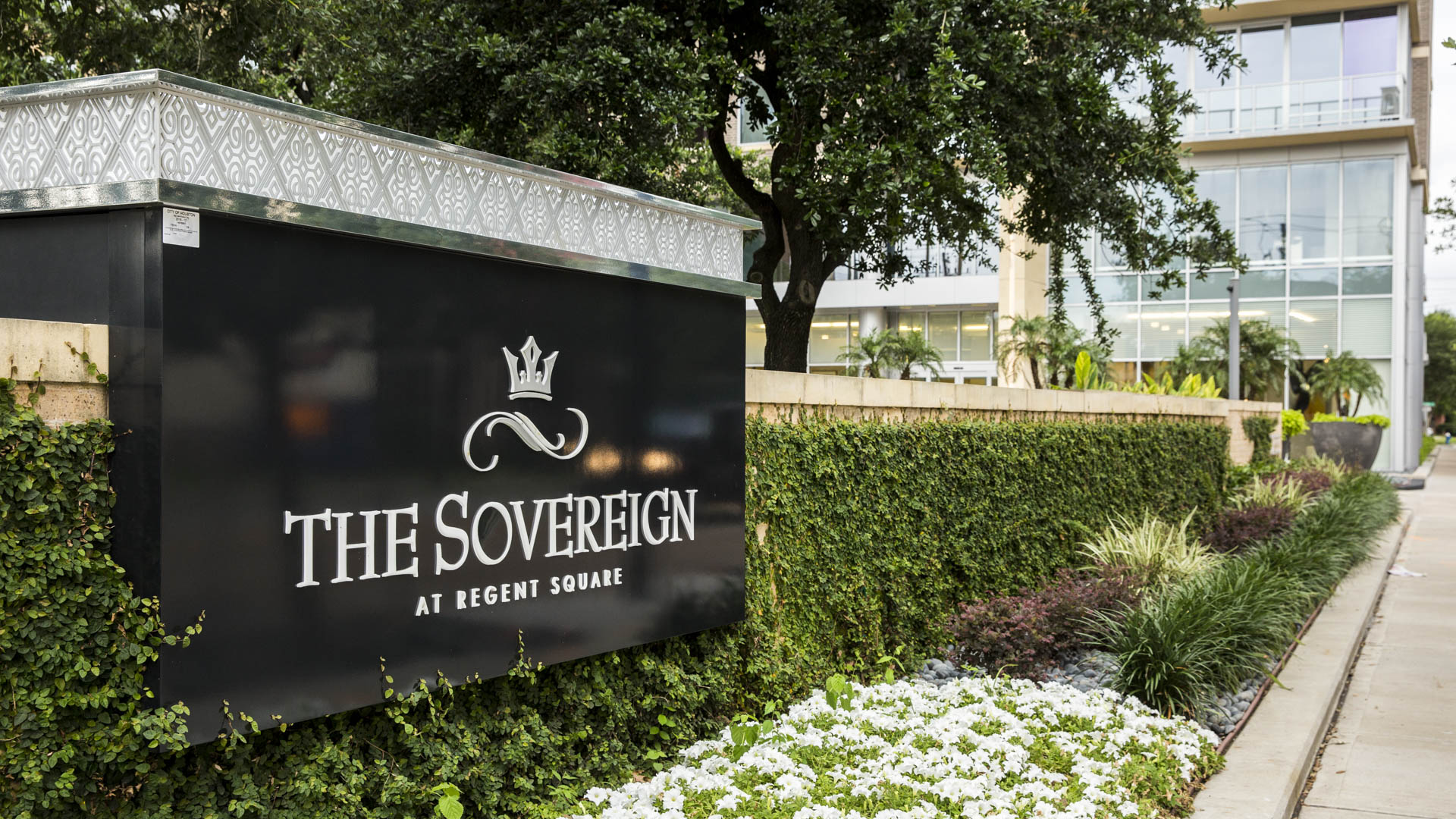 The Sovereign at Regent Square - SWA Group